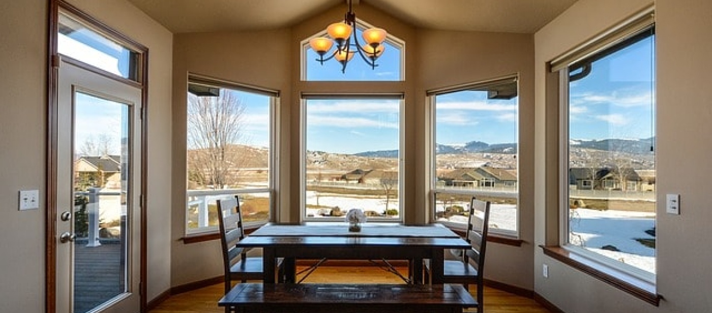 4 Benefits Of Double Glazed Windows In The Summer | Salisbury Glass